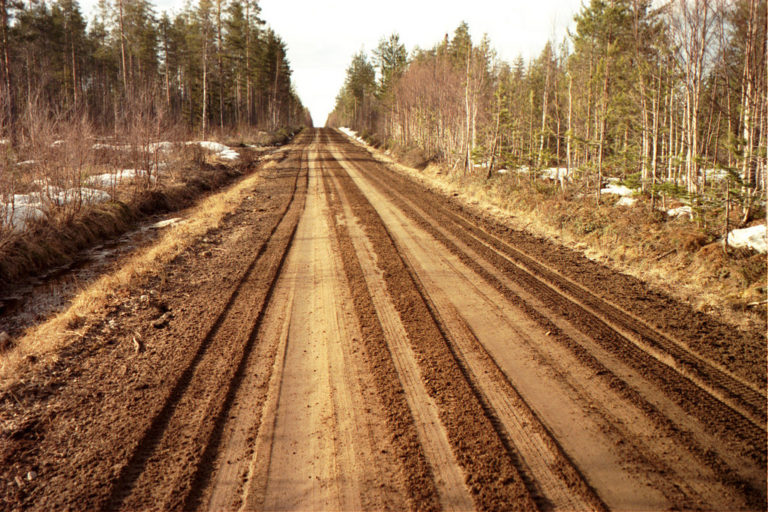 Gravel road| construction, specifications, Layers, Gravel meaning ...